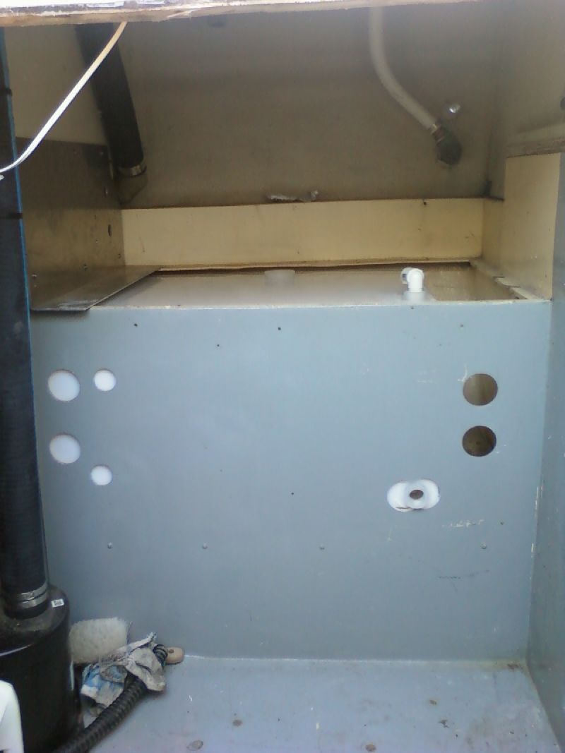 The Incredible Hull: Engine Room Water tank in....