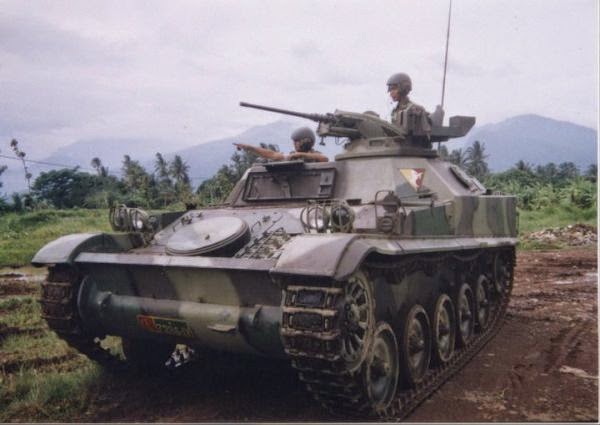 Zarkasyi Van Bulungan (Sejarah dan Militer): AMX-13 VCI, Hikayat Tank ...