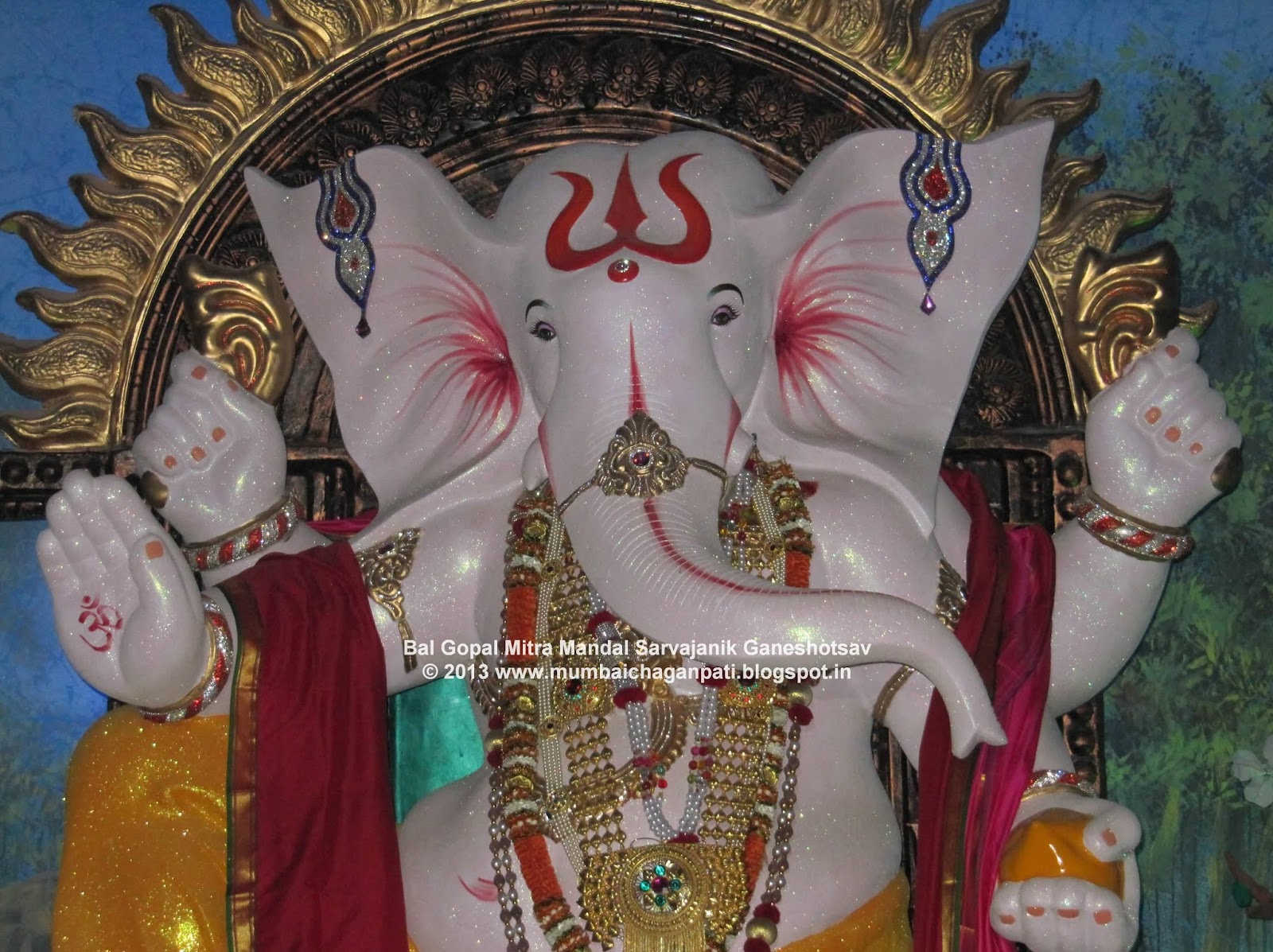 Mumbai Cha Ganpati: Bal Gopal Mitra Mandal Bori Chawl Chira Bazar