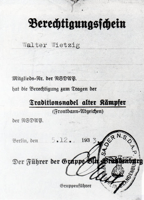 Ailsby Collection: Frontbann Badge