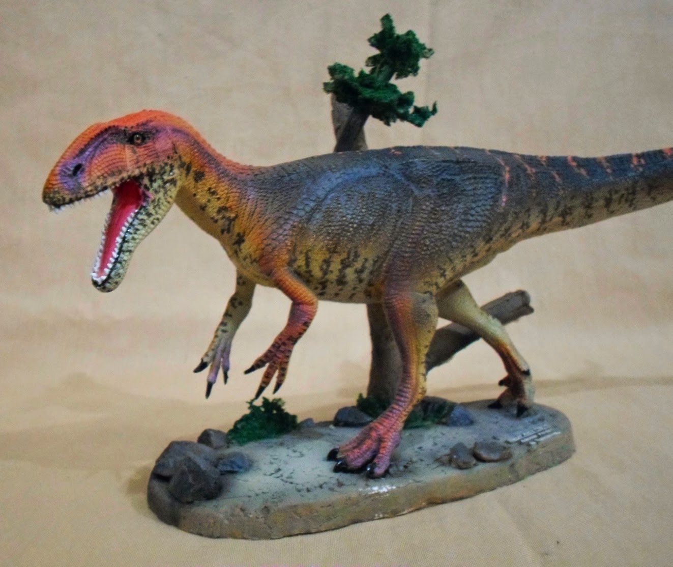 IluzerArt"s - Dinossauros em Resina