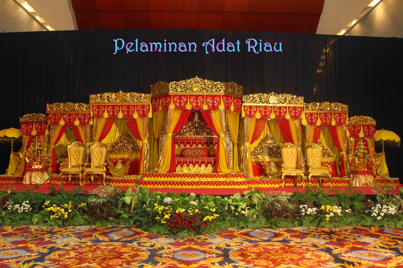 Griya Pengantin Tri Sekar: UPACARA PERNIKAHAN ADAT KEPULAUAN RIAU