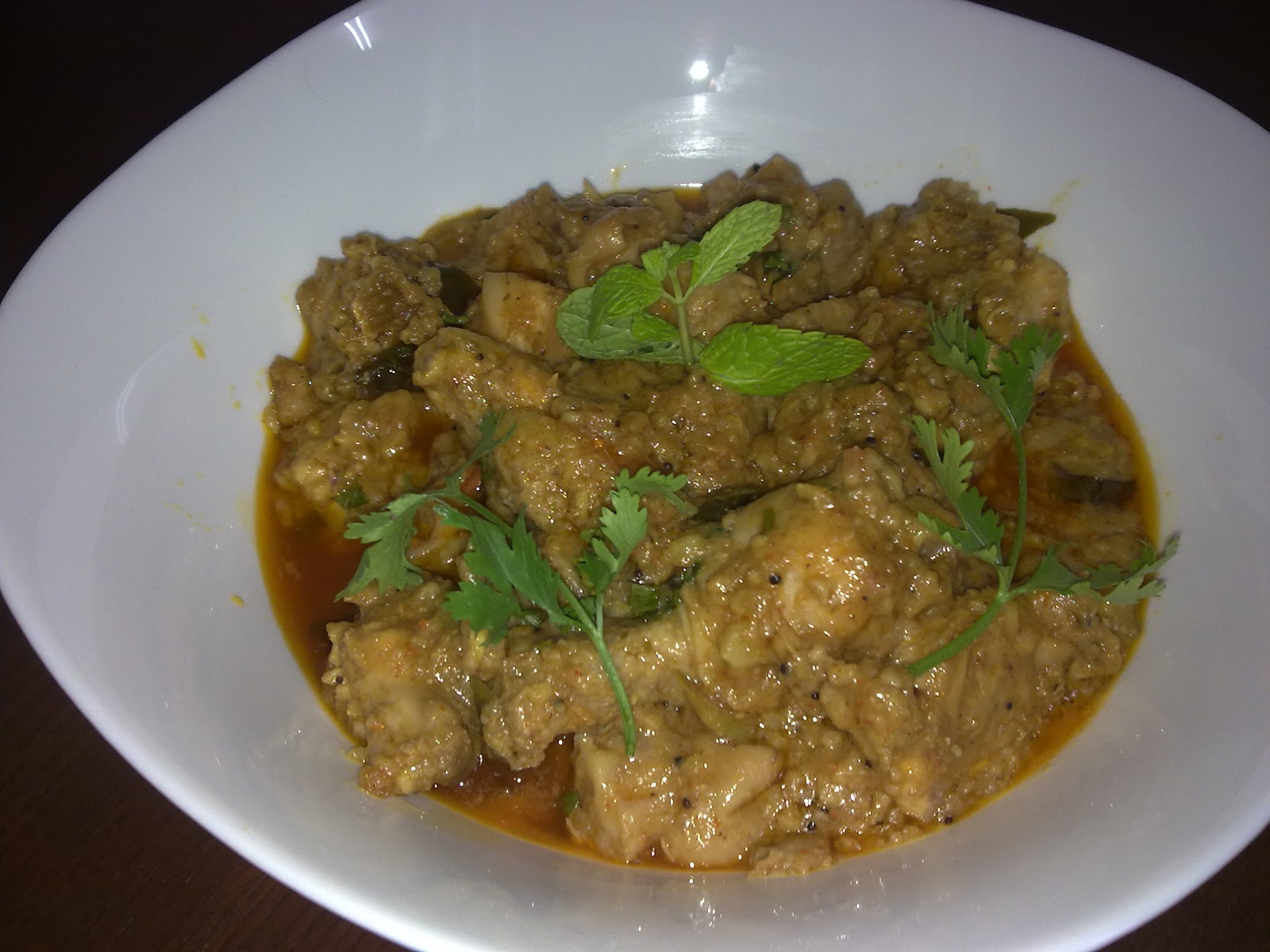 Raja's Kitchen: Chicken Sukka (with Sambar Powder)