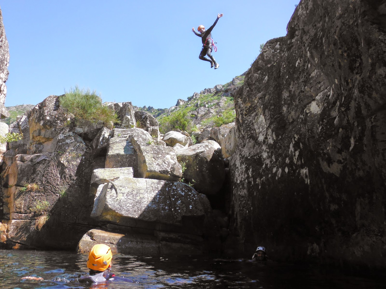ESCALADA NAS PORTAS DE ALMOURÃO: Rio Poio - Alvadia - Ribeira de Pena