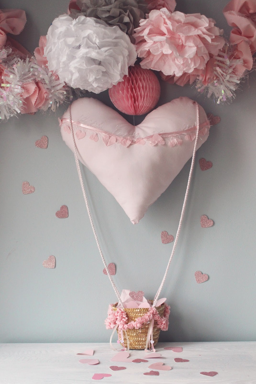 Icing Designs: DIY Valentine's Countdown Heart Air Balloon