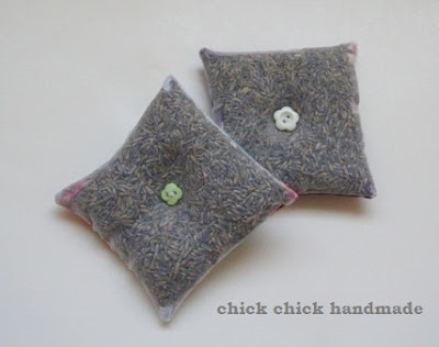 chick chick sewing: Patchwork lavender sachets