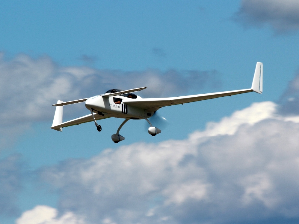 The Aero Experience: AirVenture Cup Races: Gathering at Mount Vernon ...