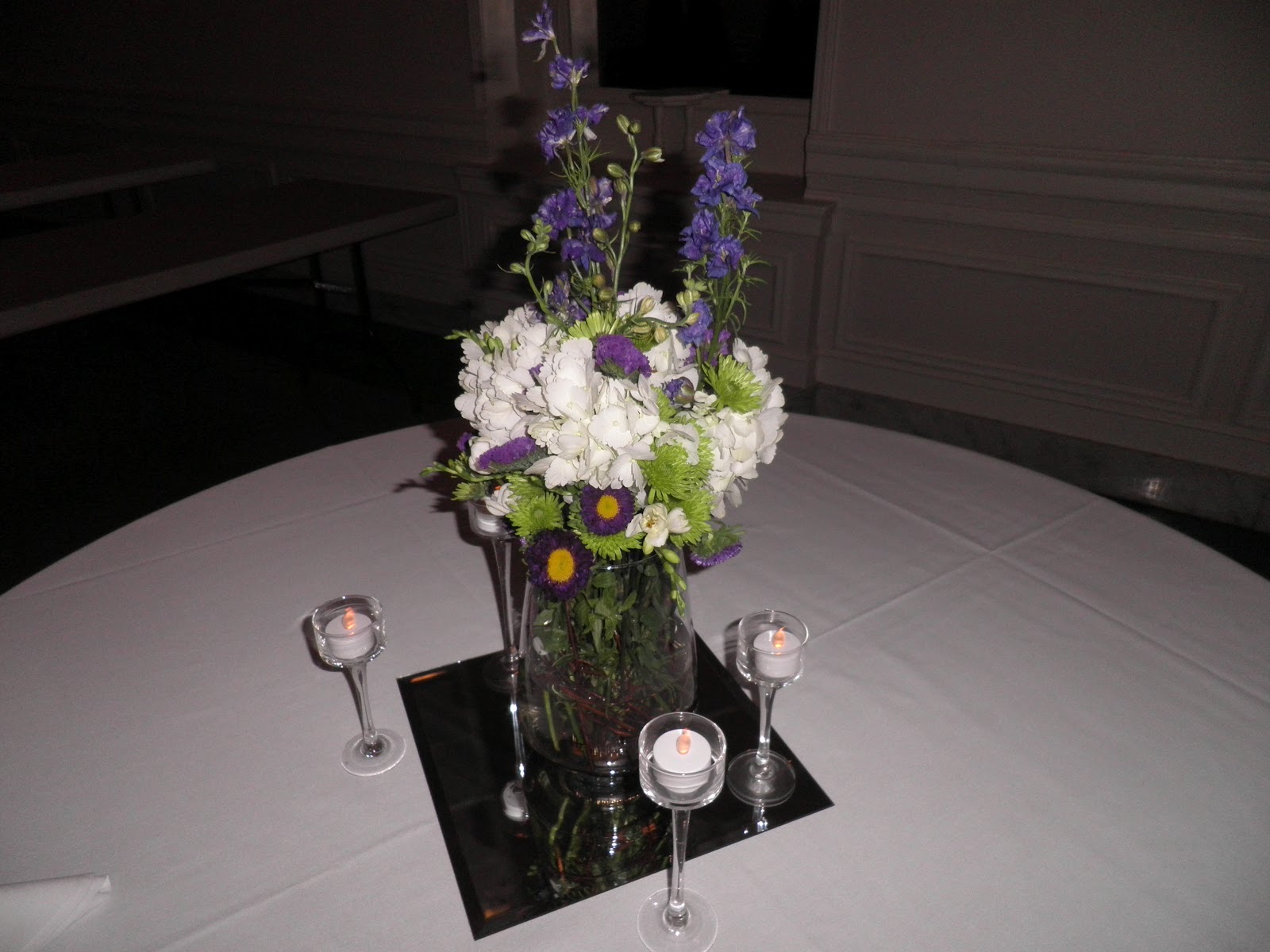 UNIQUE & YOURS WEDDINGS