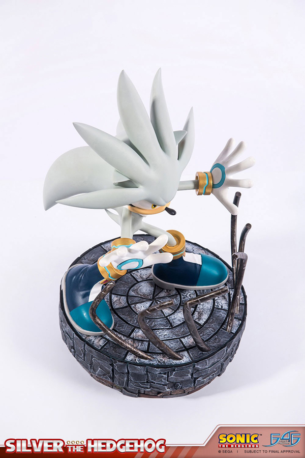 Silver the Hedgehog (First 4 Figures)