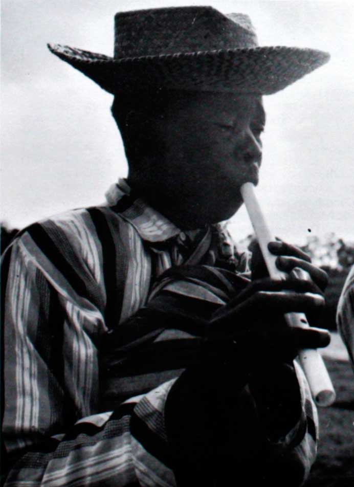 Anthems for the Nation of Luobaniya • 罗巴尼亚国歌: Musique Malagache ...