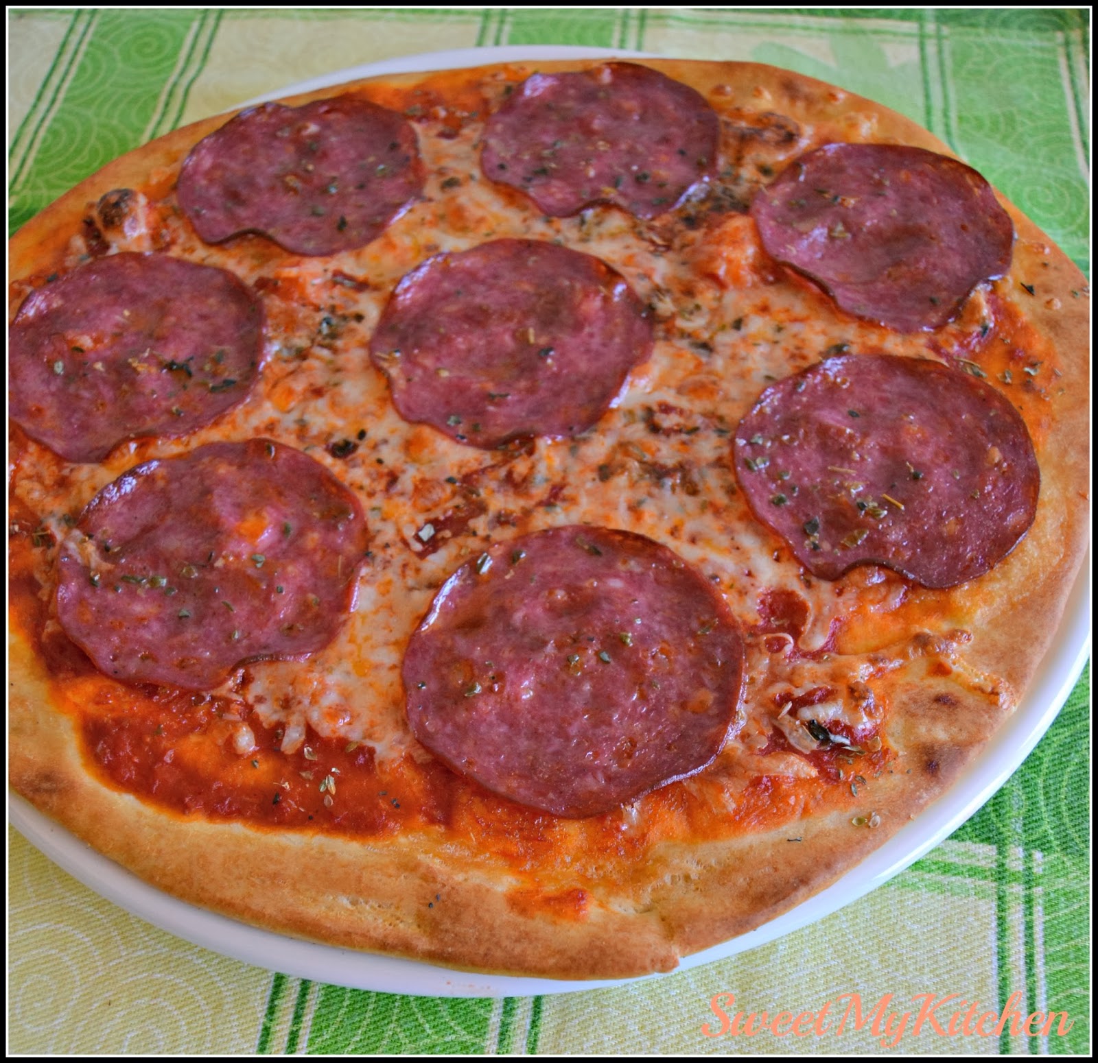 Sweet my Kitchen: Pizza de salame
