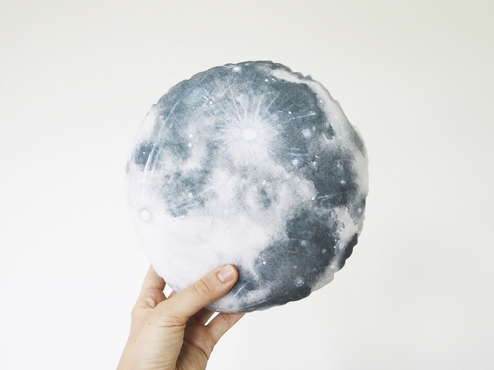 DAISY FAY: OBSESSED: MOON CUSHION