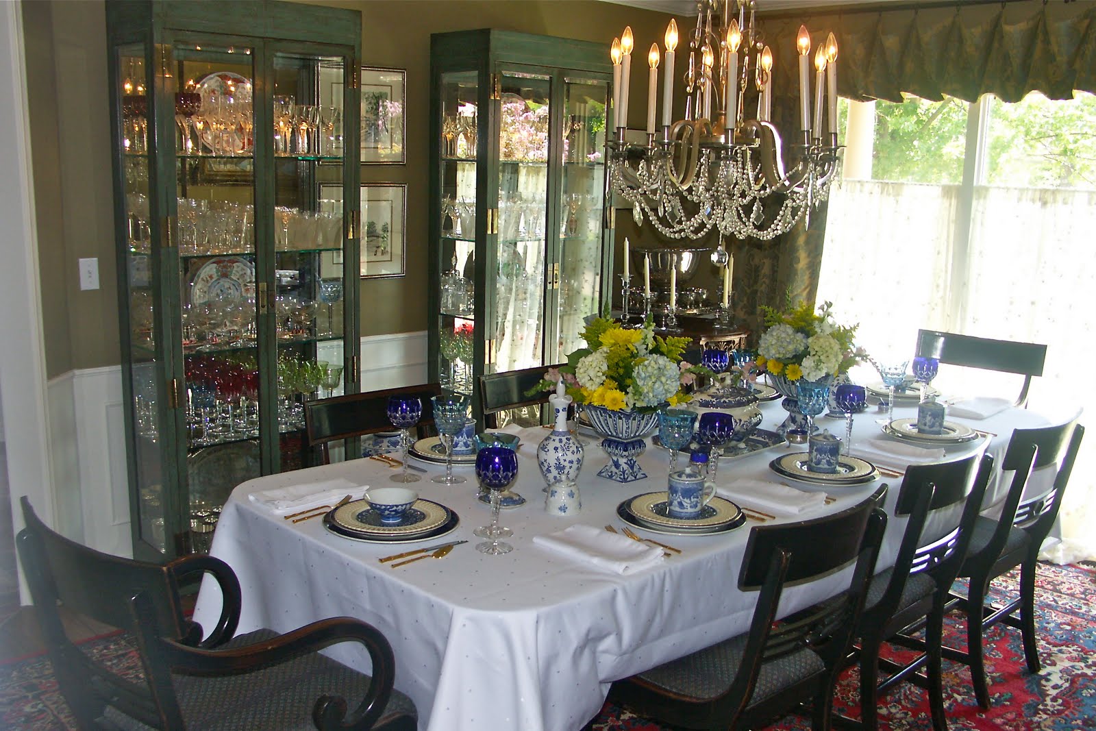 Tables for Two - Entertaining Women