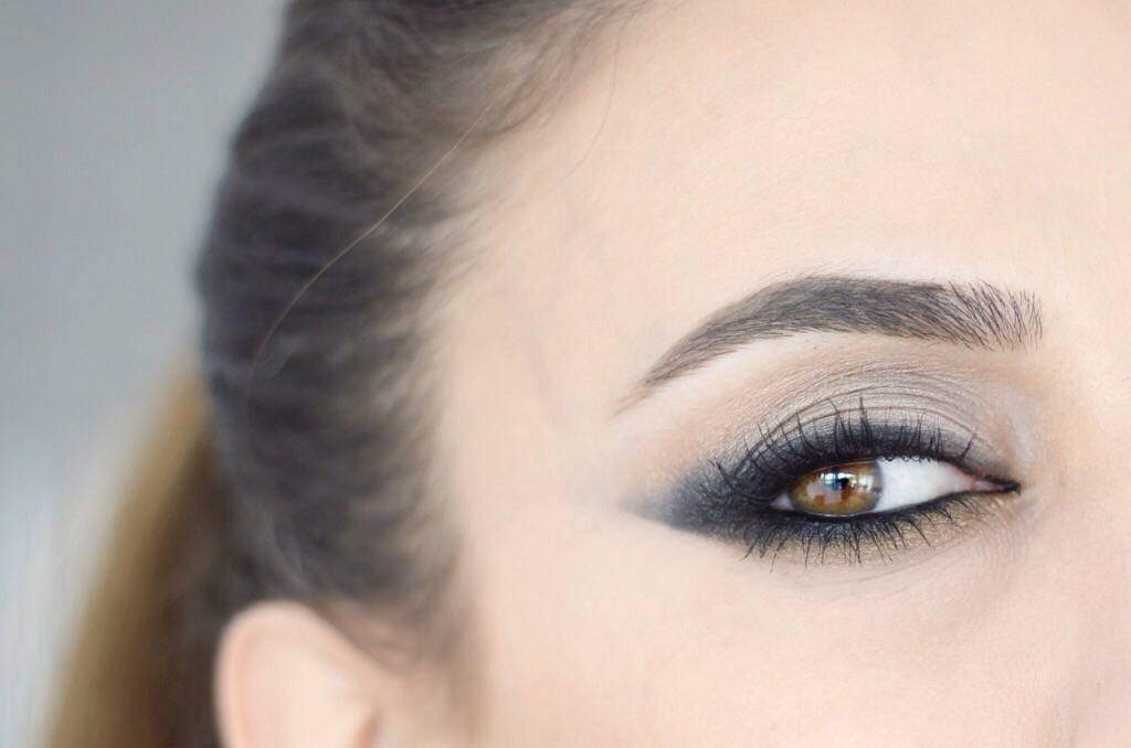makeup by niyo: Makeup Look - Fierce Smokey Eye