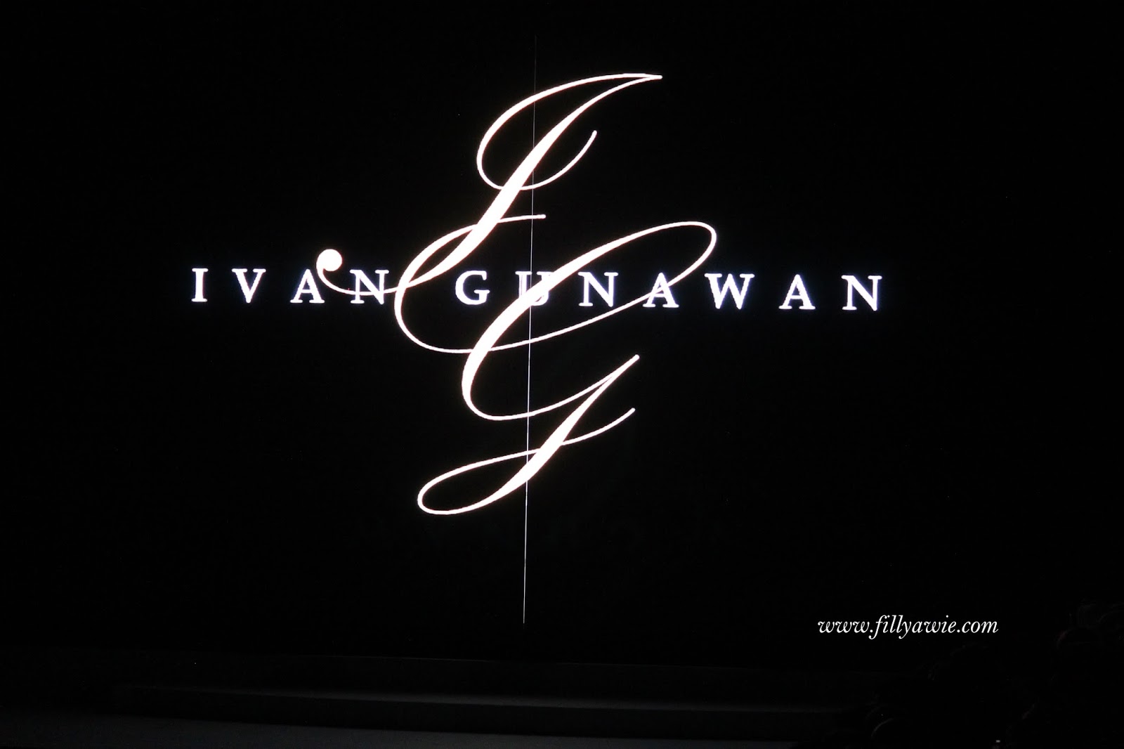 Ivan Gunawan Menutup Femme 2017 Dengan Menghadirkan Koleksi Dragonfly ...