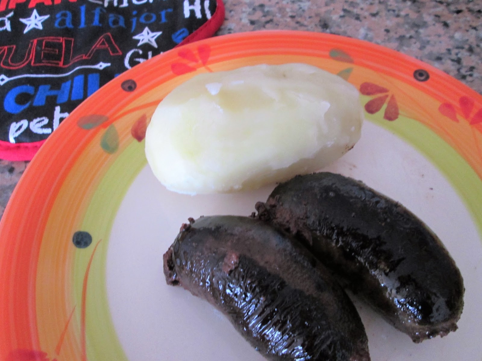 COCINA CHILENA E INTERNACIONAL NORMA: PRIETAS CON PAPAS COCIDAS.