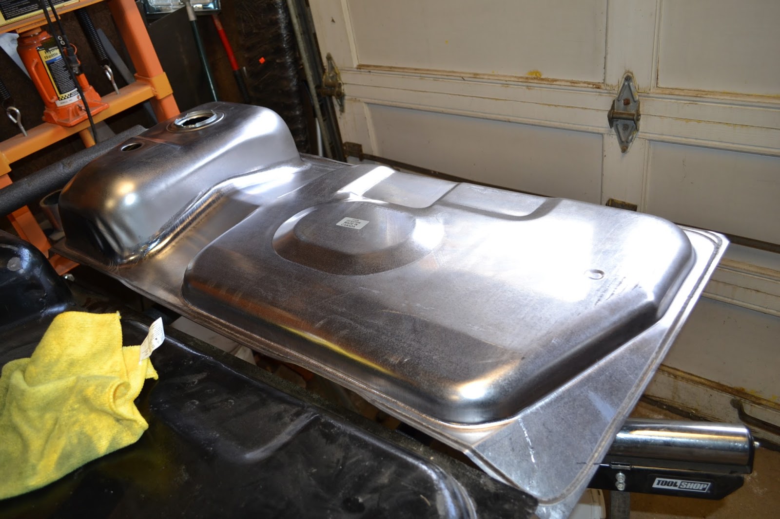 Fox Body Mustang Restoration: New 1982 Mustang fuel tank arrived