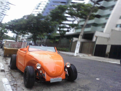 Registros Automotivos do Cotidiano: VW Fusca Conversível "Hot Rod"