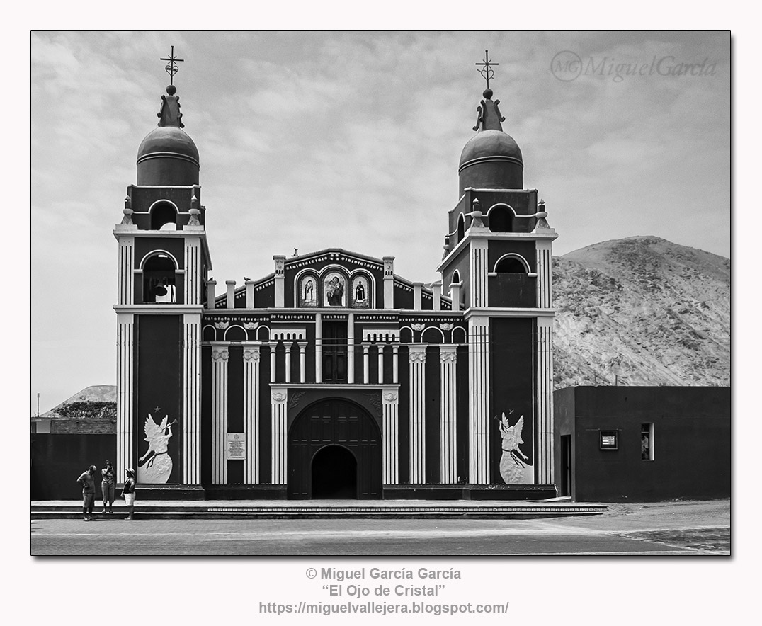 Cieneguilla (Lima), Perú. | El ojo de cristal. Fotografía Amateur.