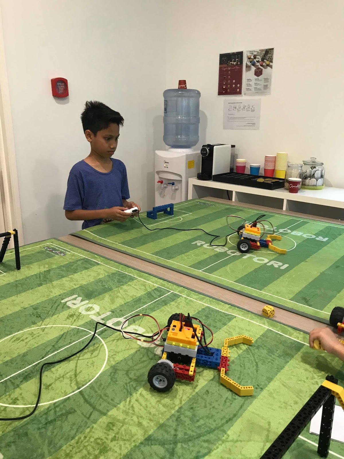 Pusat Robotik Robothink Menyediakan Program Terbaik Untuk Anak ...