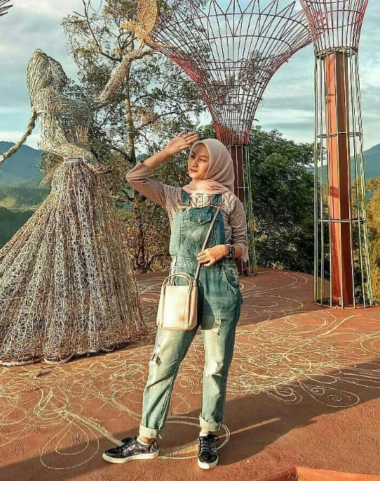 √ 39 Model Hijab Kekinian yang Paling Kece dan Gaul ala Anak Muda ...