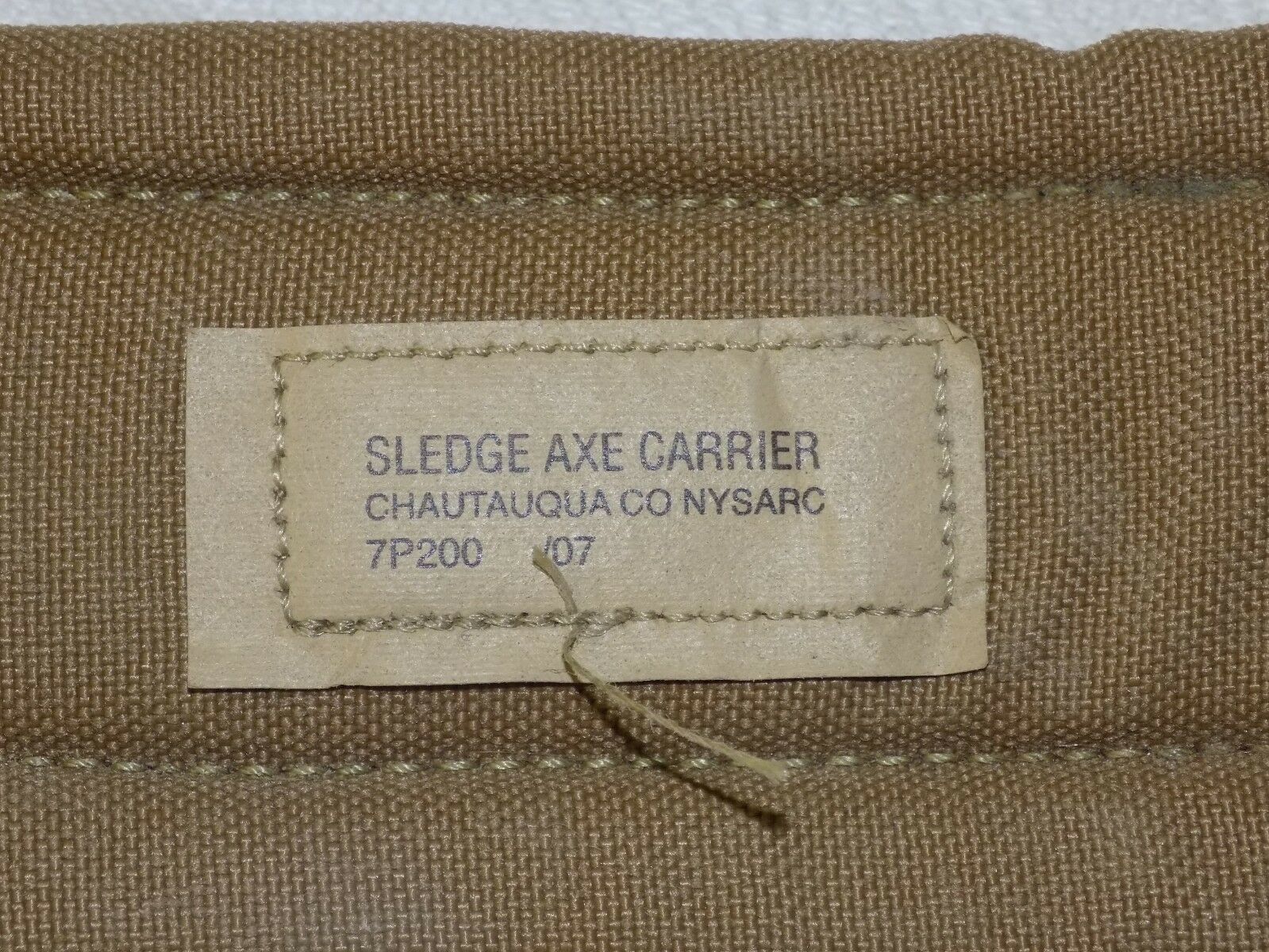 Webbingbabel: USMC Mechanical Breacher Kit MBK Carrier Sledge Axe Coyote