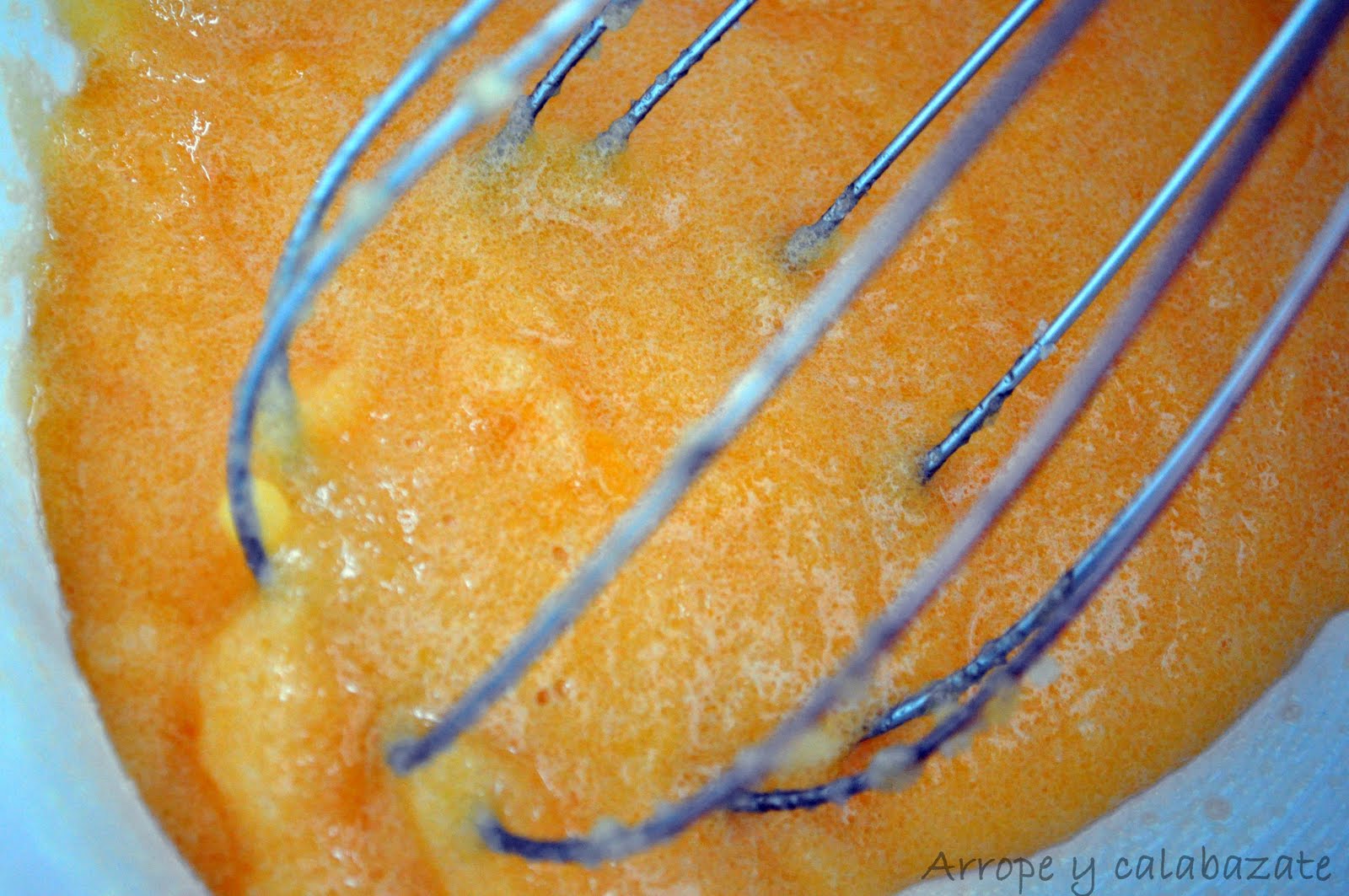 Arrope y calabazate: Helado de tarta de queso con cerezas