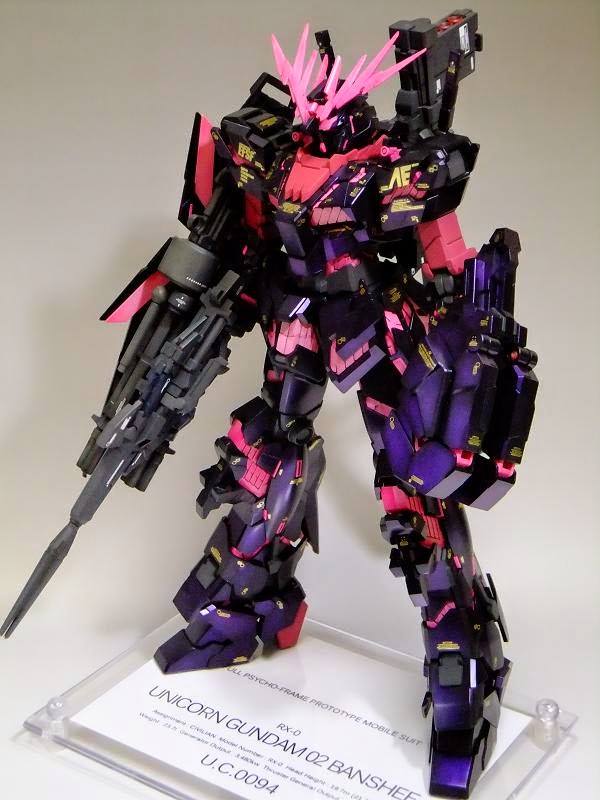 MG 1/100 Banshee "Pink Psycho Frame" with Gatling Gun Custom Build