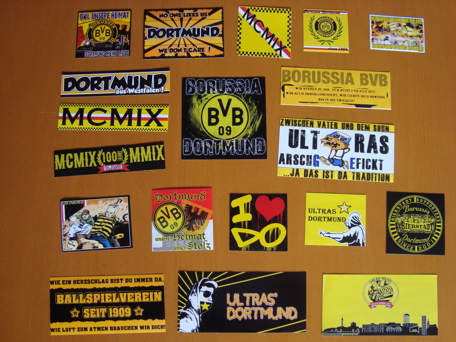 FERROLINOMANO: Pegatinas de Ultras Dortmund