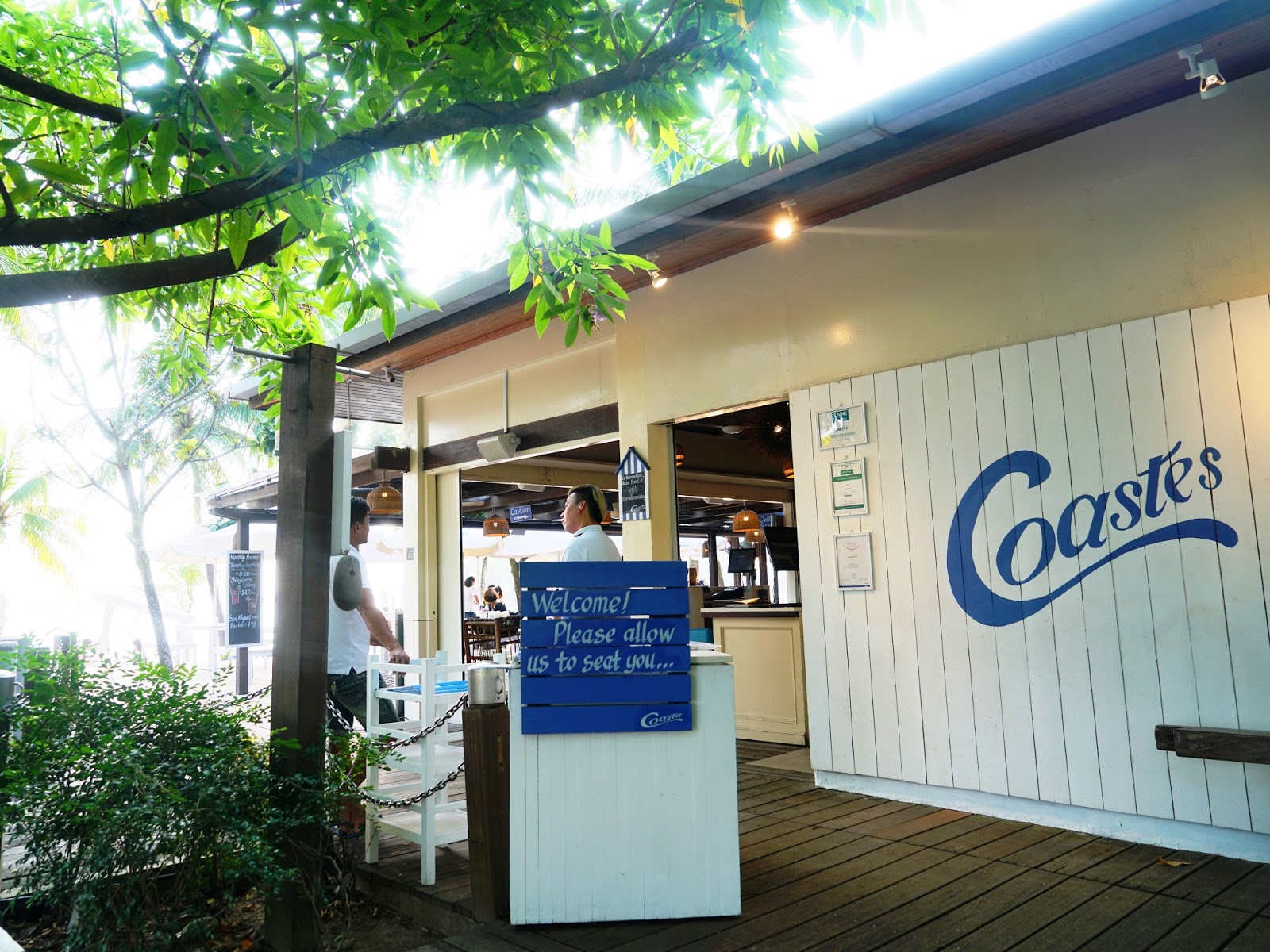 PinkyPiggu: Coastes @ Siloso Beach, Sentosa ~ Beachfront Dining Bar ...