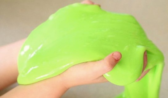 Cara membuat slime dengan bahan sederhana - Koran Artis