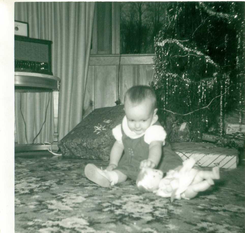 The Wheel & Distaff: Christmas Lore--Day 24