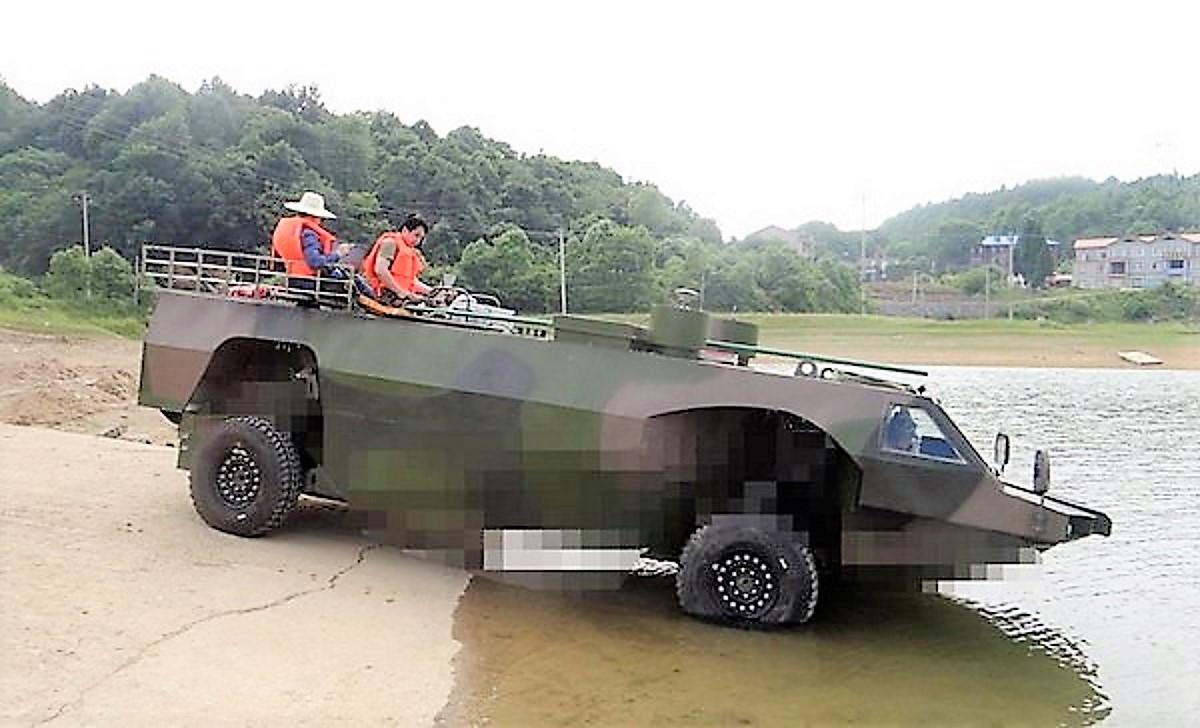 China Defense Blog: Meet China's latest 50 km/hour amphibious wheeled ...