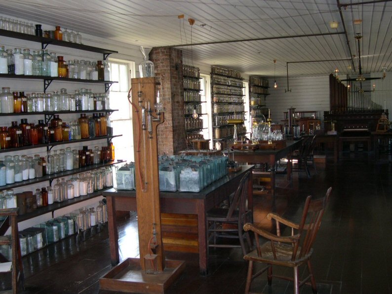 The Menlo Park Laboratory