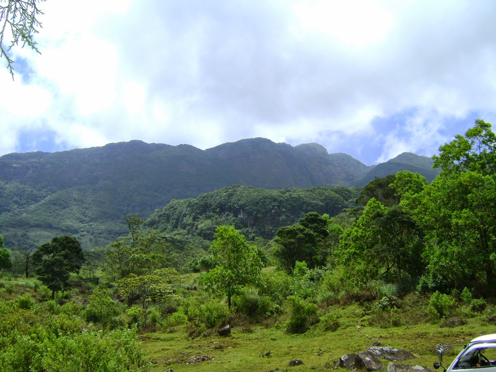 Safari Sri Lanka: Central Highlands of Sri Lanka - Knuckles Range of ...
