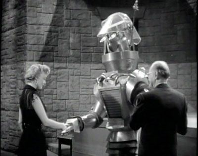 Dizzy's Wanderings & Wonderings: Wondering About Tobor the Robot.