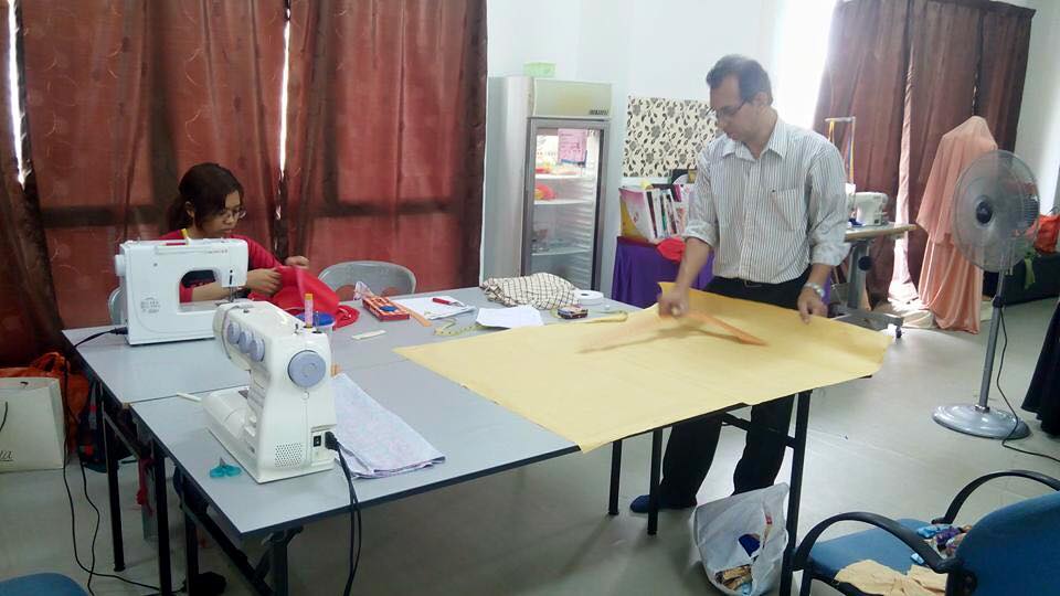 KELAS JAHITAN PAKAIAN