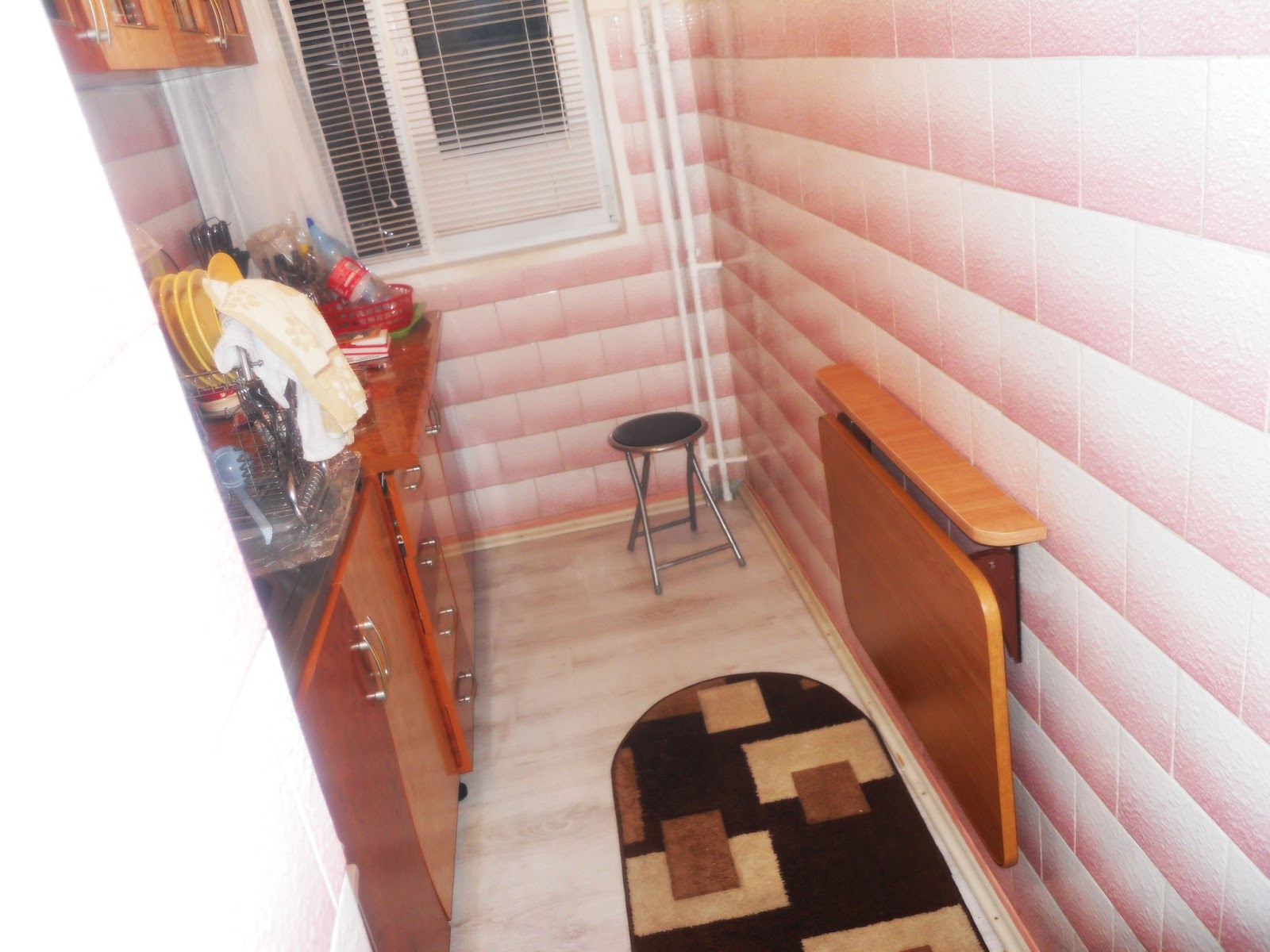 Masa plianta rabatabila pentru bucatarie: Imagini