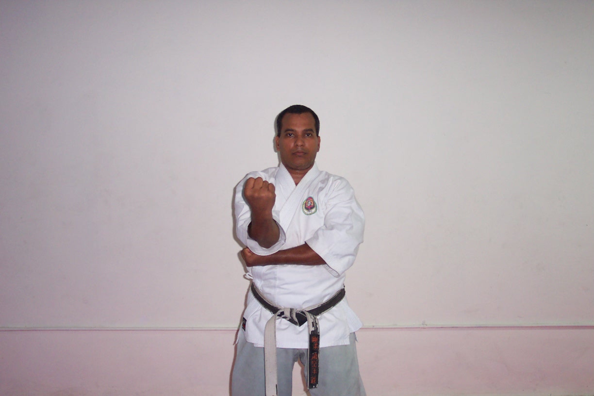 OKAMURA HOMBU DOJO: Técnicas de bloqueos (Uke waza) Goju Ryu.