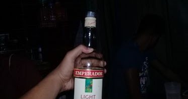 Sa isang bote ng alak