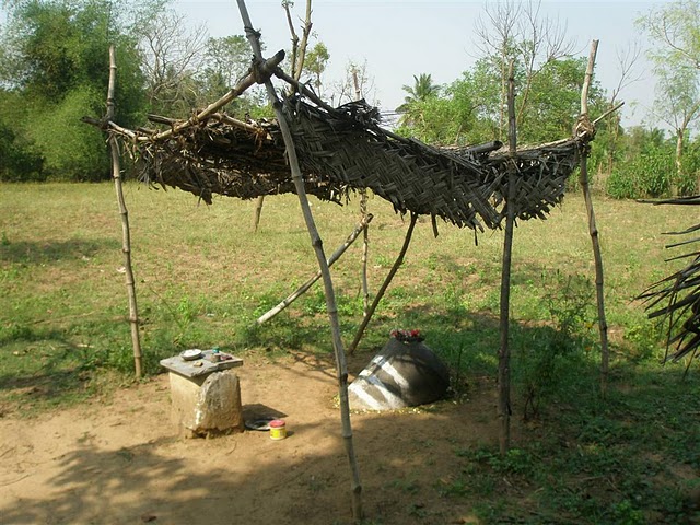 Tamilnadu Tourism: Raja Raja Cholan's Memorial (Samadhi), Udayalur