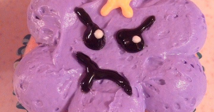 Frosting, Cakes, and Creativity: Lumpy Space Princess Cupcake