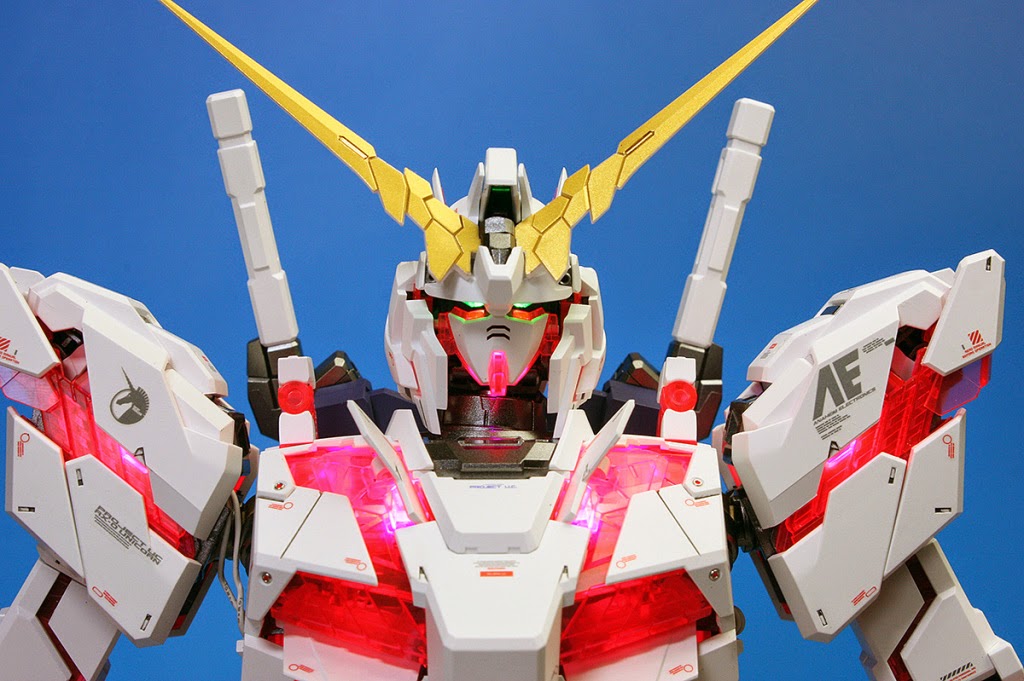 GUNDAM GUY: PG 1/60 RX-0 Unicorn Gundam + LED - Painted Build