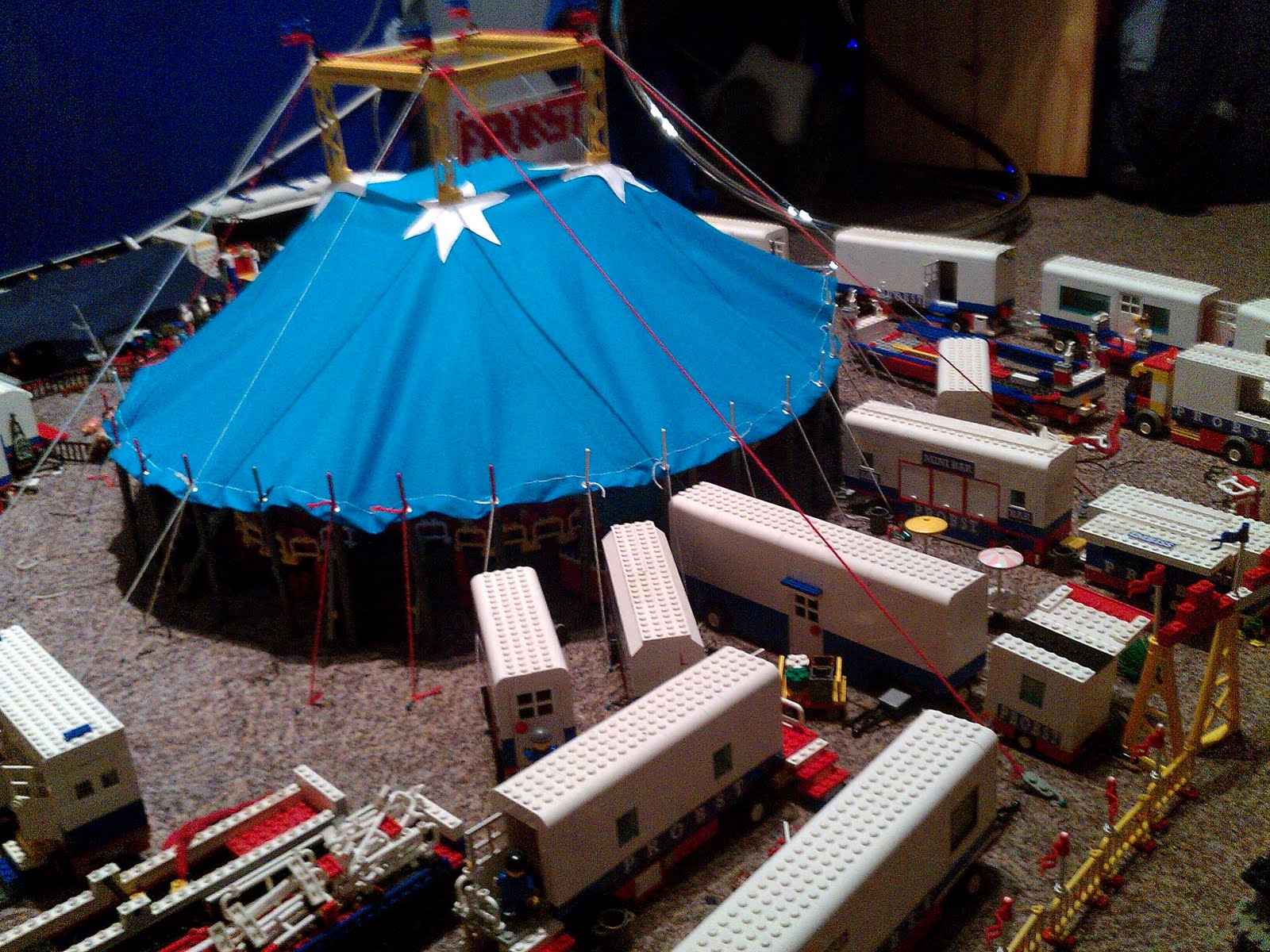 Circusmodellbau: Circus Probst Lego