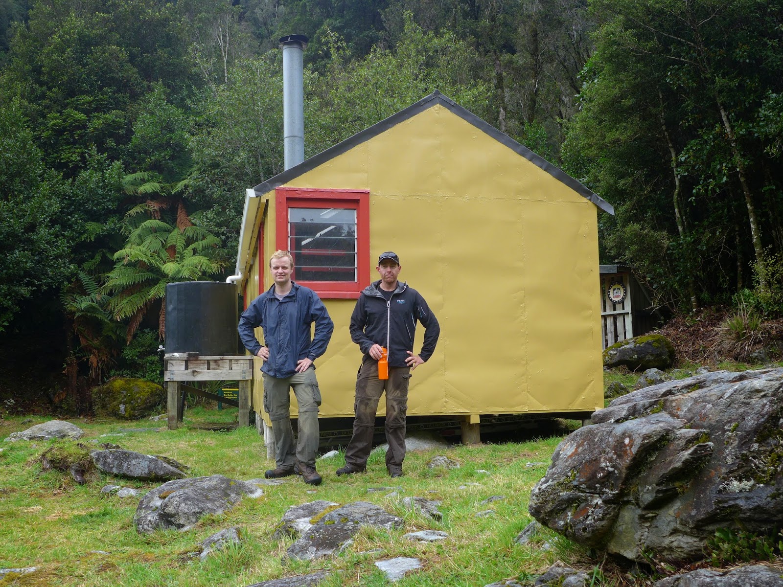 Wazza's Wanderers : Whymper Hut, Whataroa Valley.