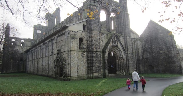 Zombie Parent's Guide: Kirkstall Abbey, Leeds
