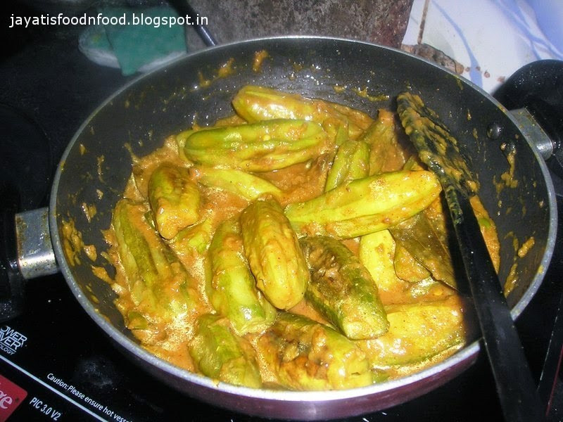 Jayati's Food Journey - Enjoy!!!: Doi patol - Dahi Parwal