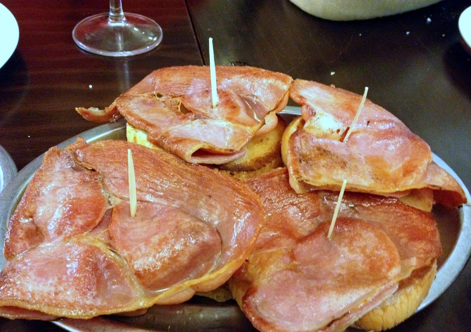 La alacena de la abuela Carmen: CABALLITO DE JAMÓN