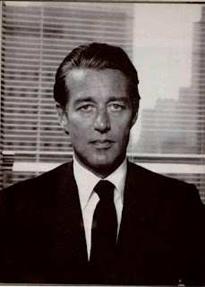 Retro Vintage Mod Style: Halston: Office Elegance