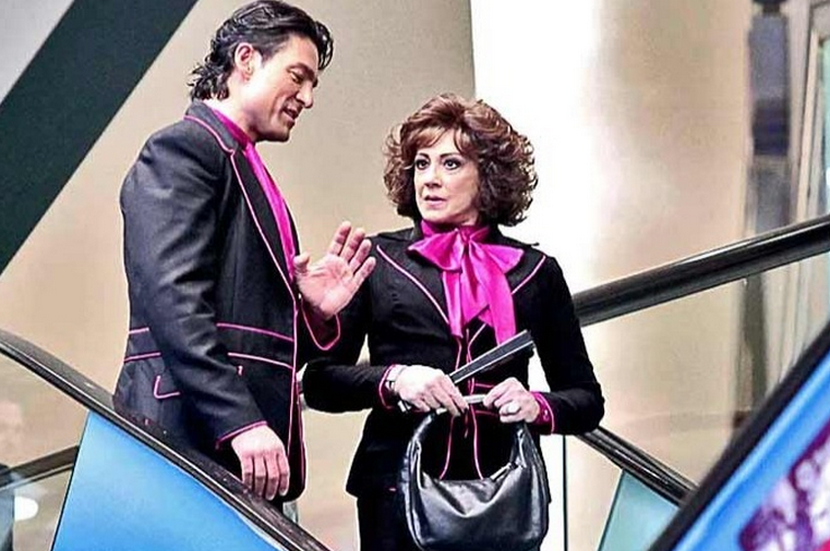 MasQueTelenovelas: Fernando Colunga es el secretario mexicano